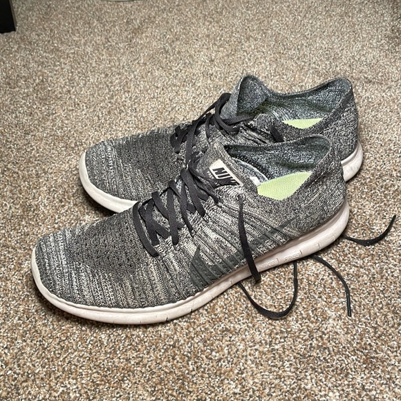 Nike | Shoes | Nike Fly Knit Size | Poshmark